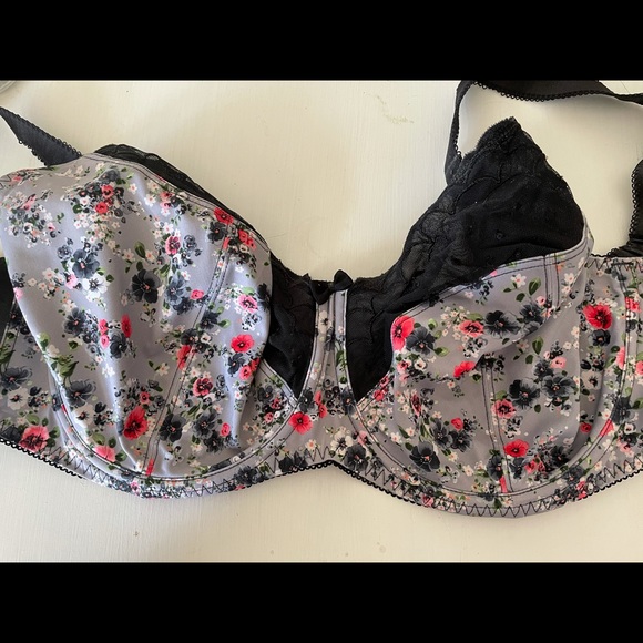 Bravissimo | Intimates & Sleepwear | Bravissimo 32hh Used Good Black ...